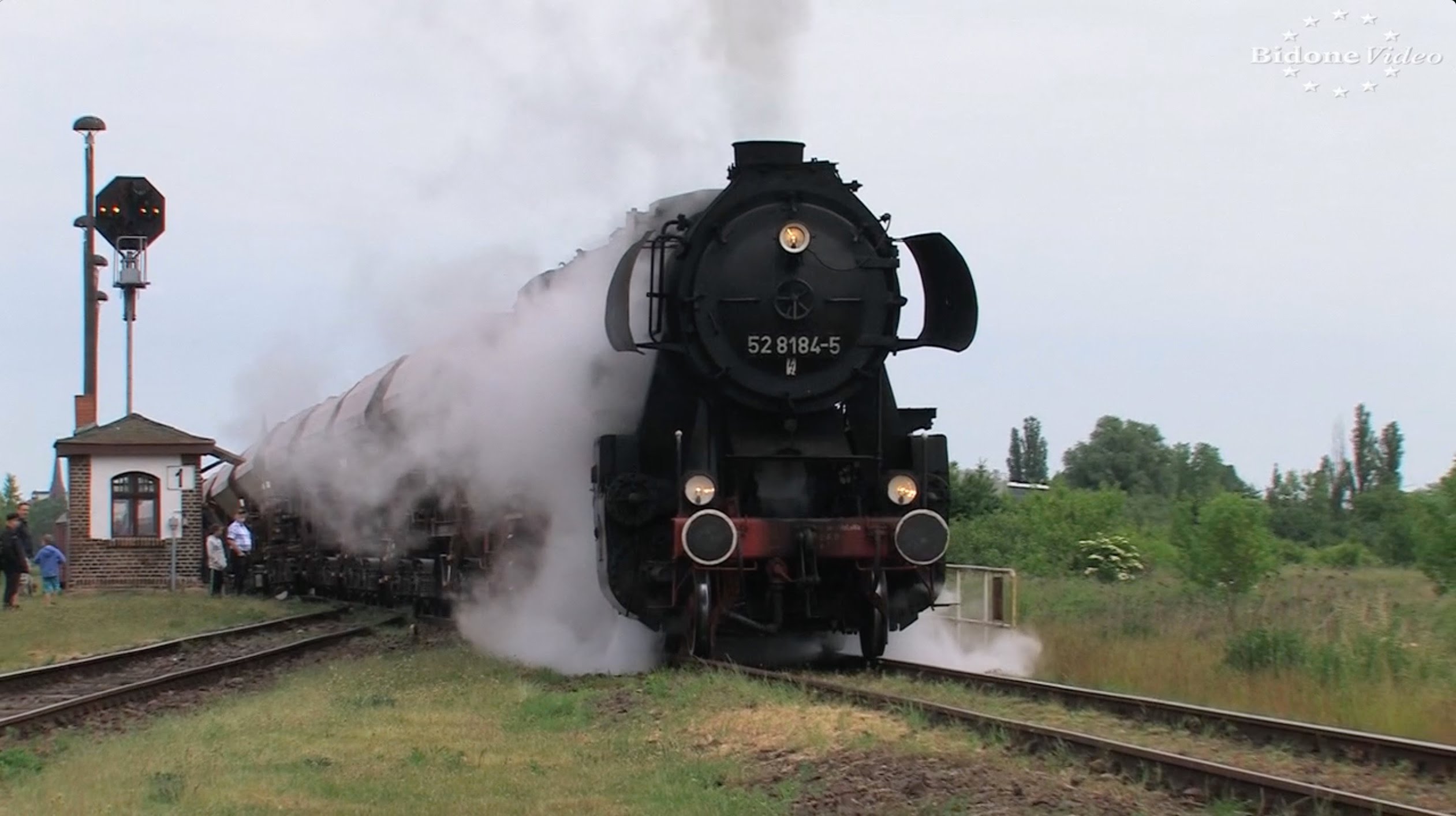 Dampflokomotiven im Bw Staßfurt - 1/3 - Steam Trains