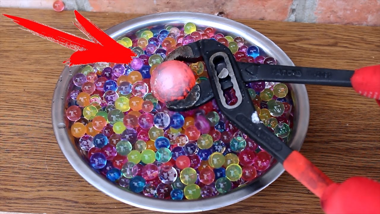 EXPERIMENT Glowing 700 degree metal ball VS BALLS ORBIZ