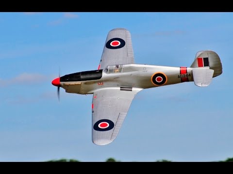 WW2 MULTIPLE WARBIRD FIGHTERS RC DISPLAY - SOUTHERN HEADCORN MODEL SHOW ...