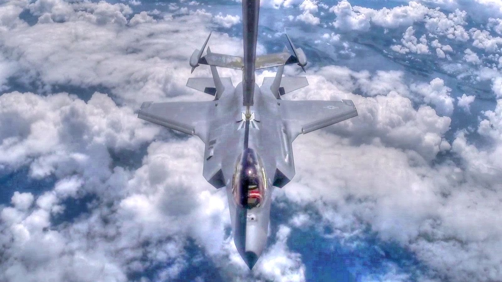 F-35A Fighters In-Flight Refuel By KC-10 – Nearly 30 Min. Of Raw Footage