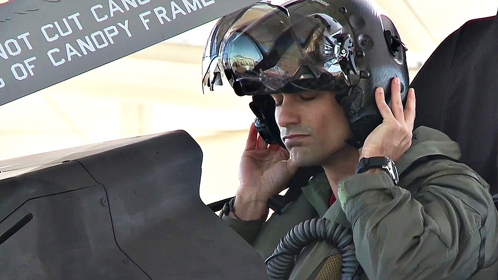 Italian Pilots F-35 First Flight